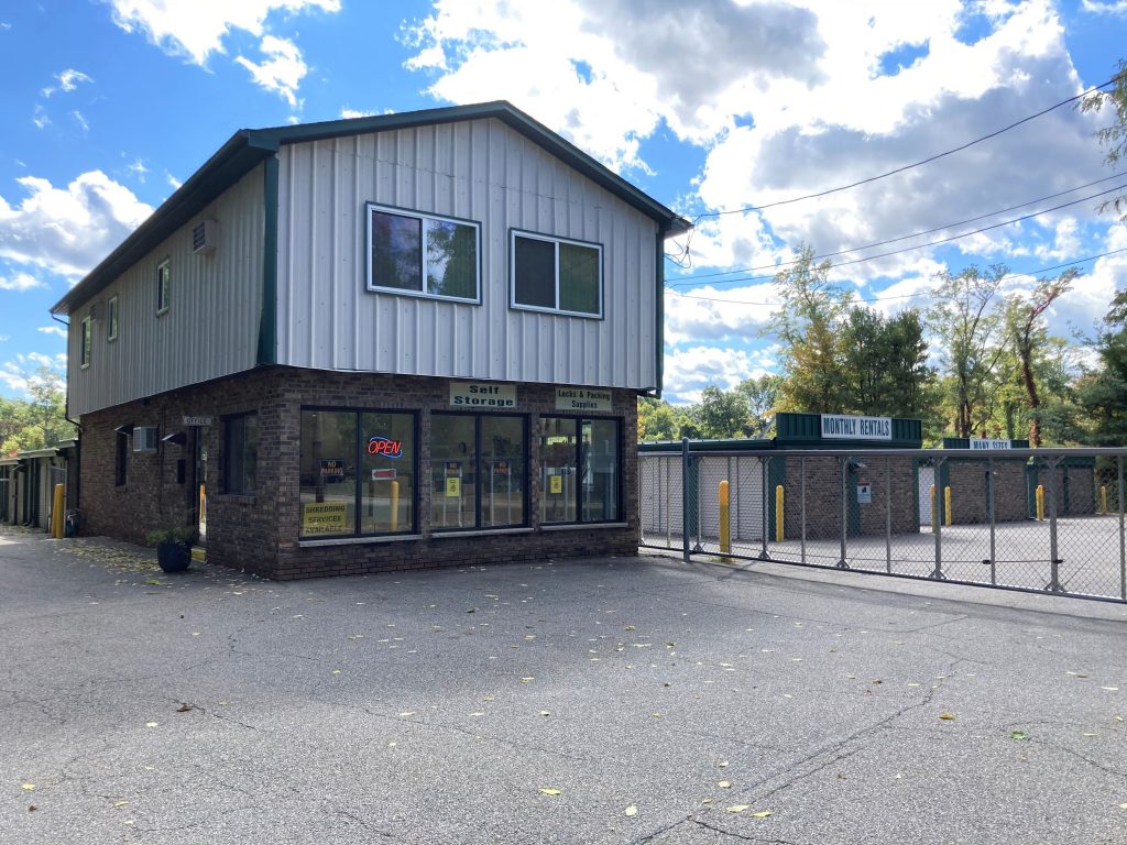 Storage Units ⋆ 9D E-Z Storage